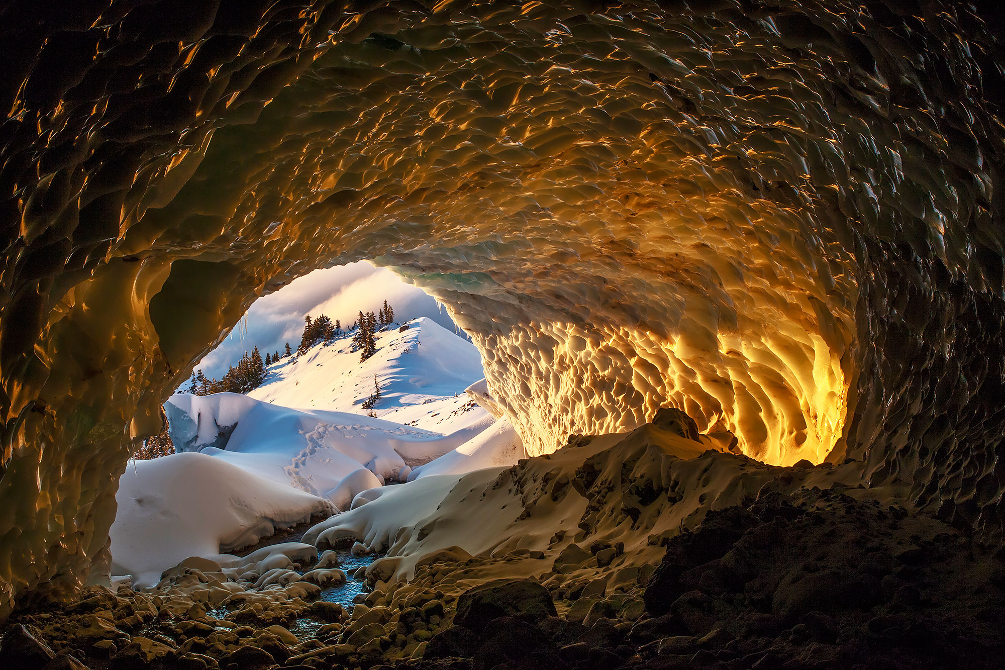 Gallery: The fleeting beauty of caves made from ice and snow