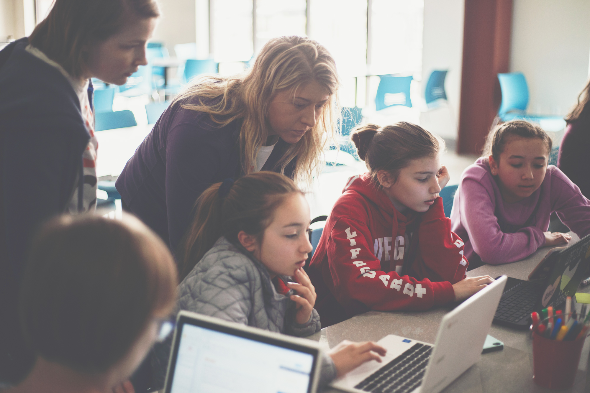 How can schools best prepare students for the future? Give them real ...